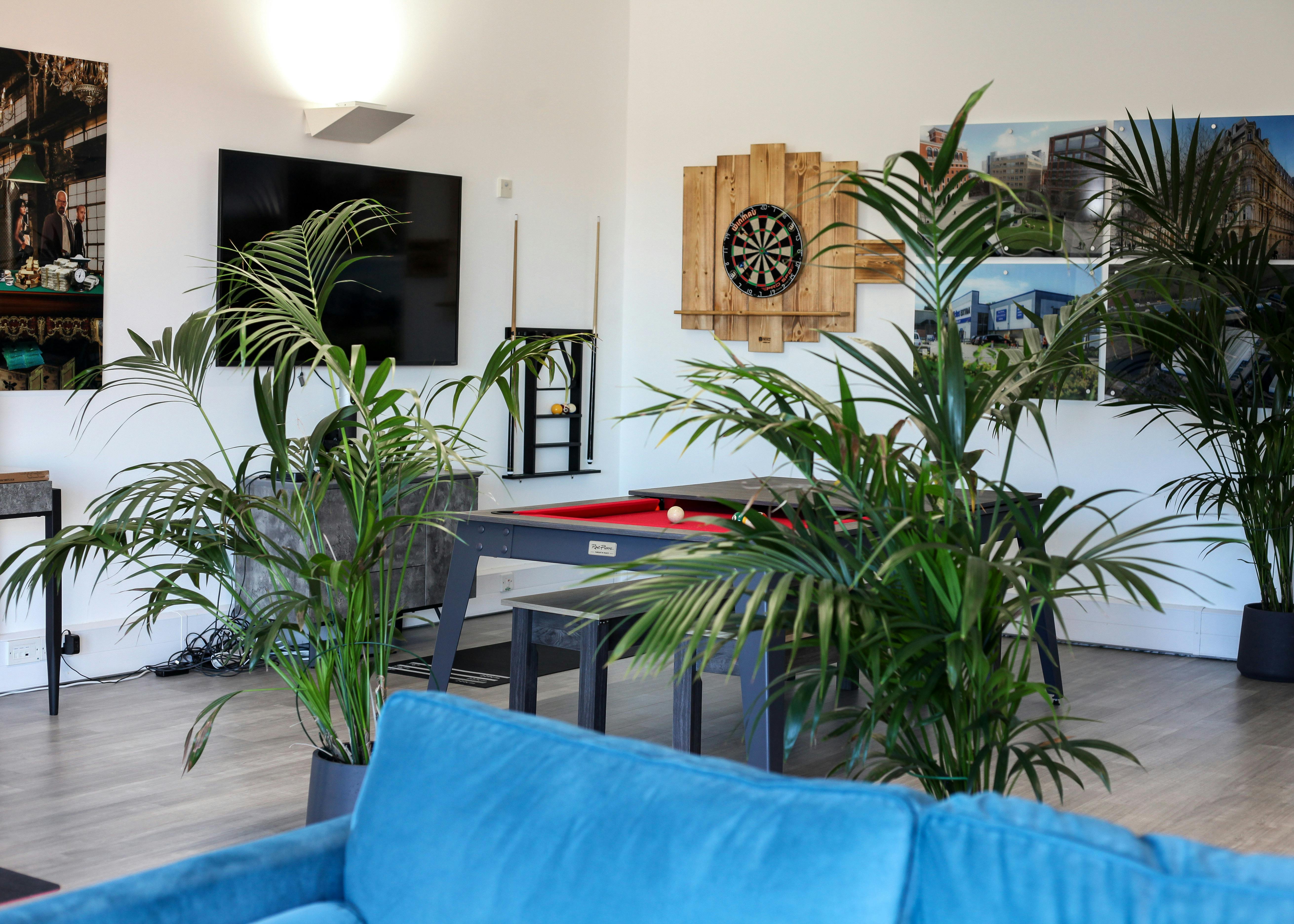 Bloxham Mill Bloxham Business Centre Banbury OX15 4FF 157552